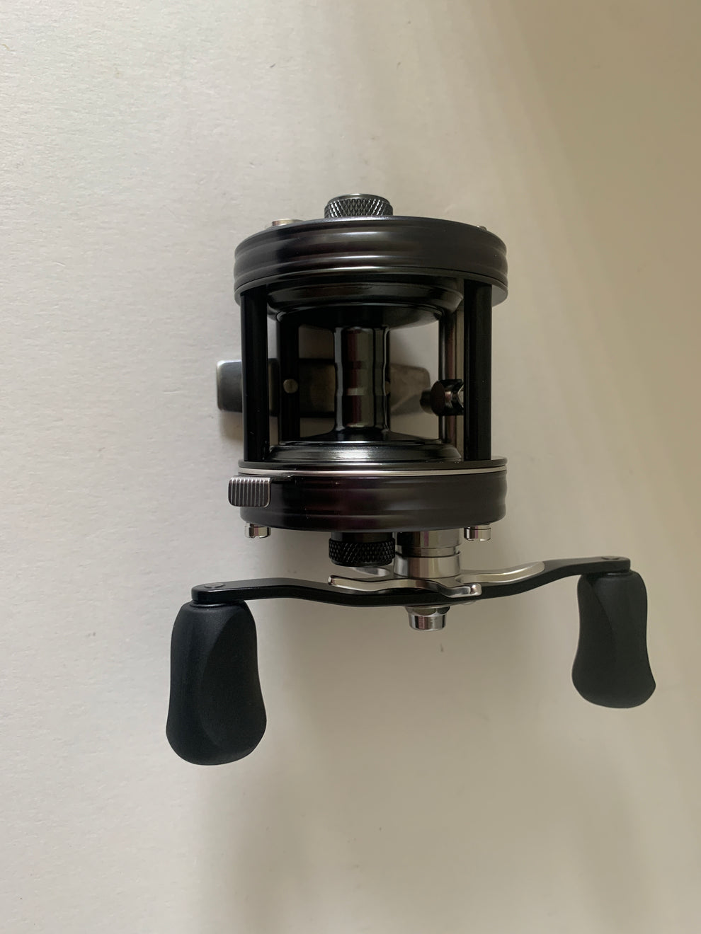 Carp Baitcaster Fishing Reel / Smooth Performance – Fish-On Beepers and ...
